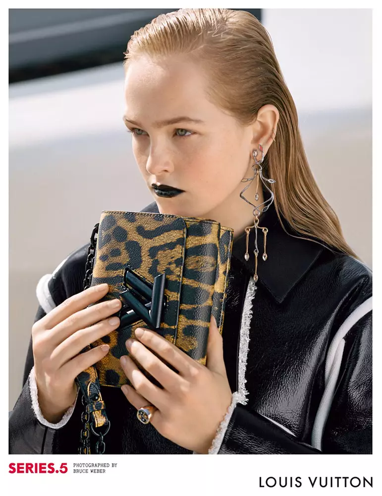 Louis-Vuitton-Fall-2016-Ad-Campaign-Bags-3