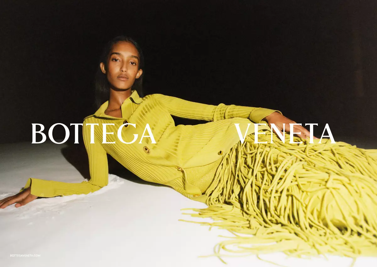 'n Kykie na Bottega Veneta se herfs 2020-tasse 1031_14