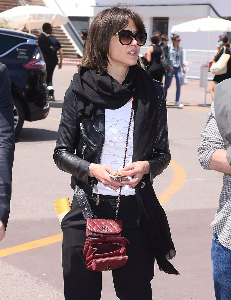 Sophie-Marceau-Chanel-Mini-Messenger-Bag