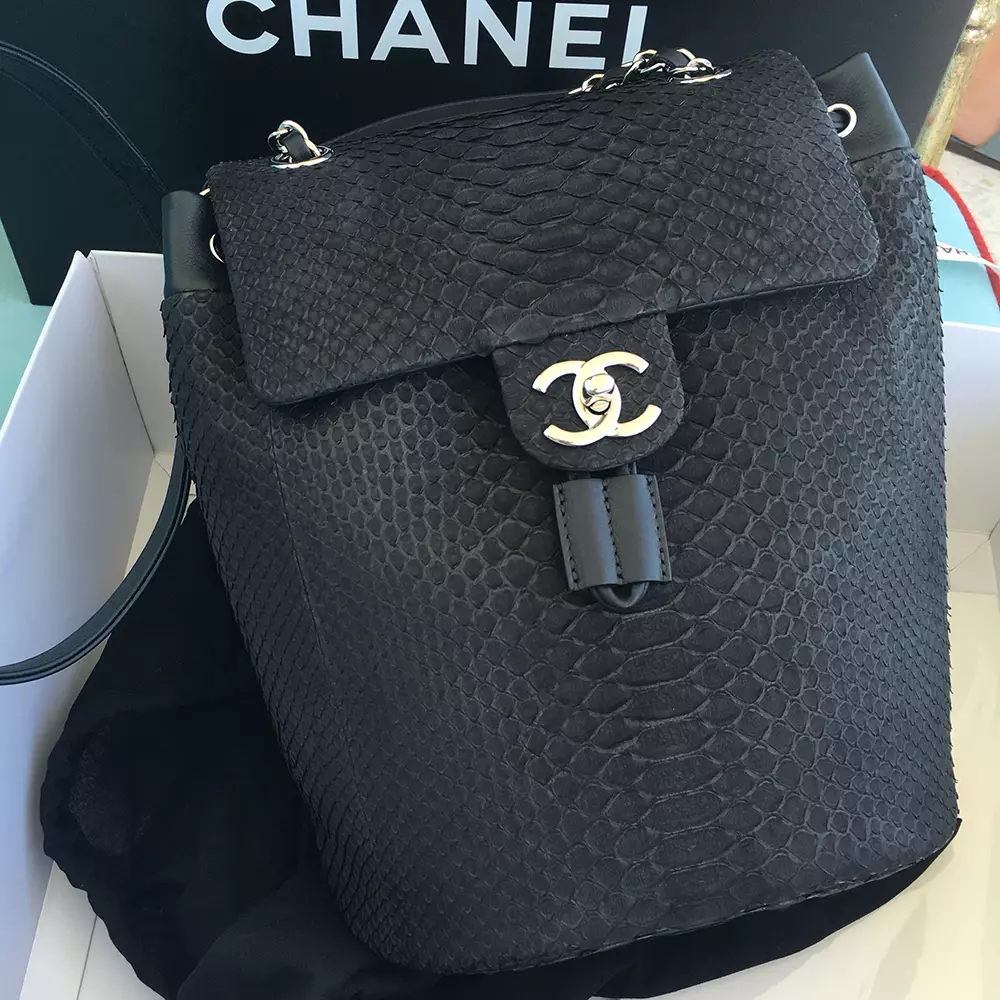 tPF Üyesi: PetiteMalles Çanta: Chanel Python Sırt Çantası