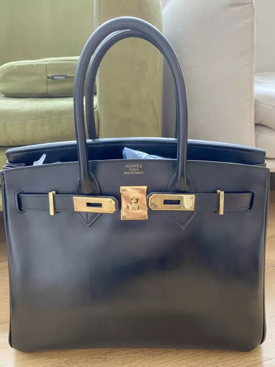 Một chiếc Birkin hộp đen 20 năm tuổi với lớp gỉ tuyệt đẹp. Ảnh qua TPFer @Hihihigh