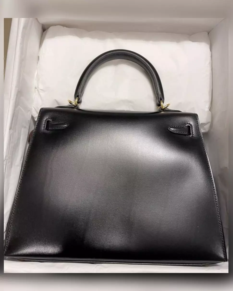 Hermès Box Leather có thể có một số vân