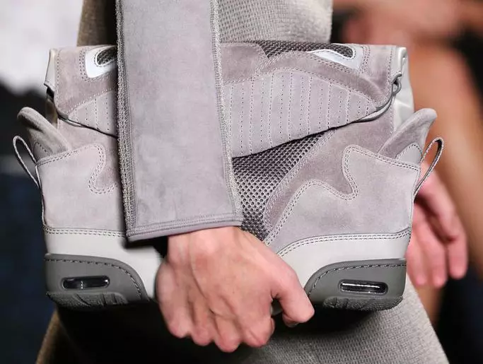 Le borse della passerella primavera 2015 di Alexander Wang sono pronte per andare in palestra 11839_1