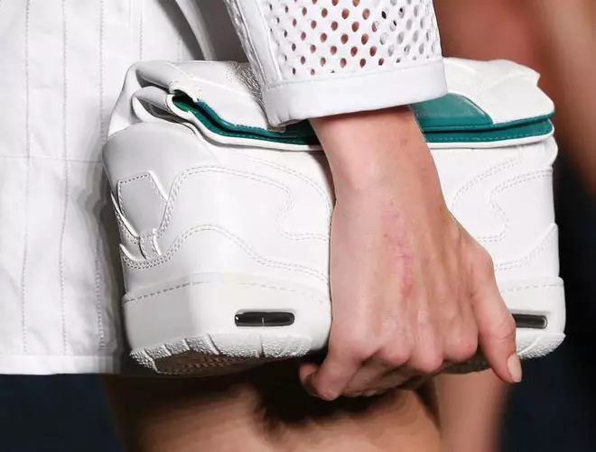 Alexander Wang баҳори 2015 сумкаҳои дастӣ 2