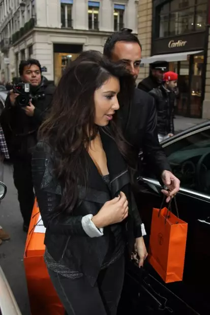 PurseBlog Inauliza: Je, unadhani Kim Kardashian alinunua begi gani la Hermes? 12697_1