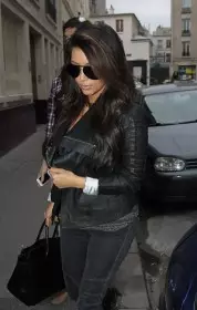 PurseBlog Fesili: O le a le ato Hermes e te manatu na faʻatau e Kim Kardashian? 12697_2