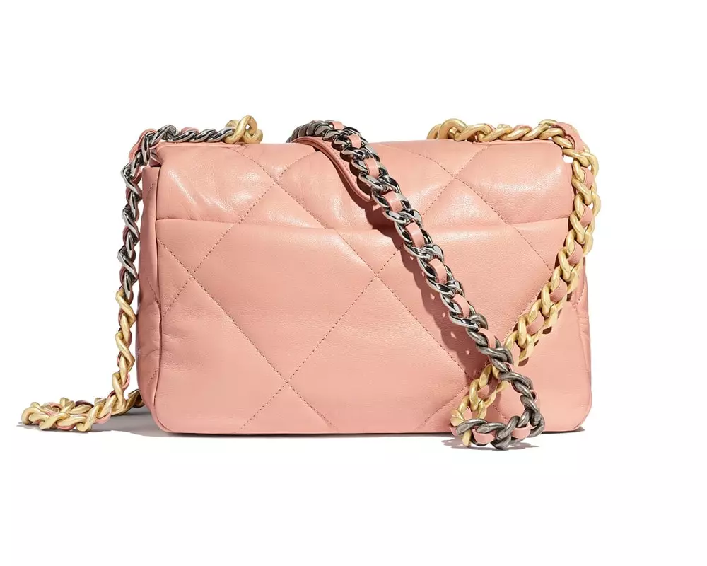 Ultimate Bag Guide: Chanel 19 Bag 1280_28