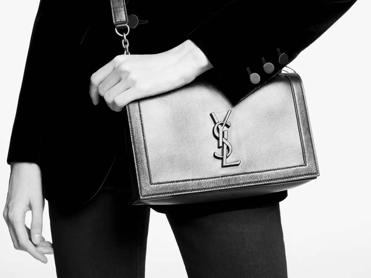 Saint Laurent Book Bag ကို မိတ်ဆက်ခြင်း။