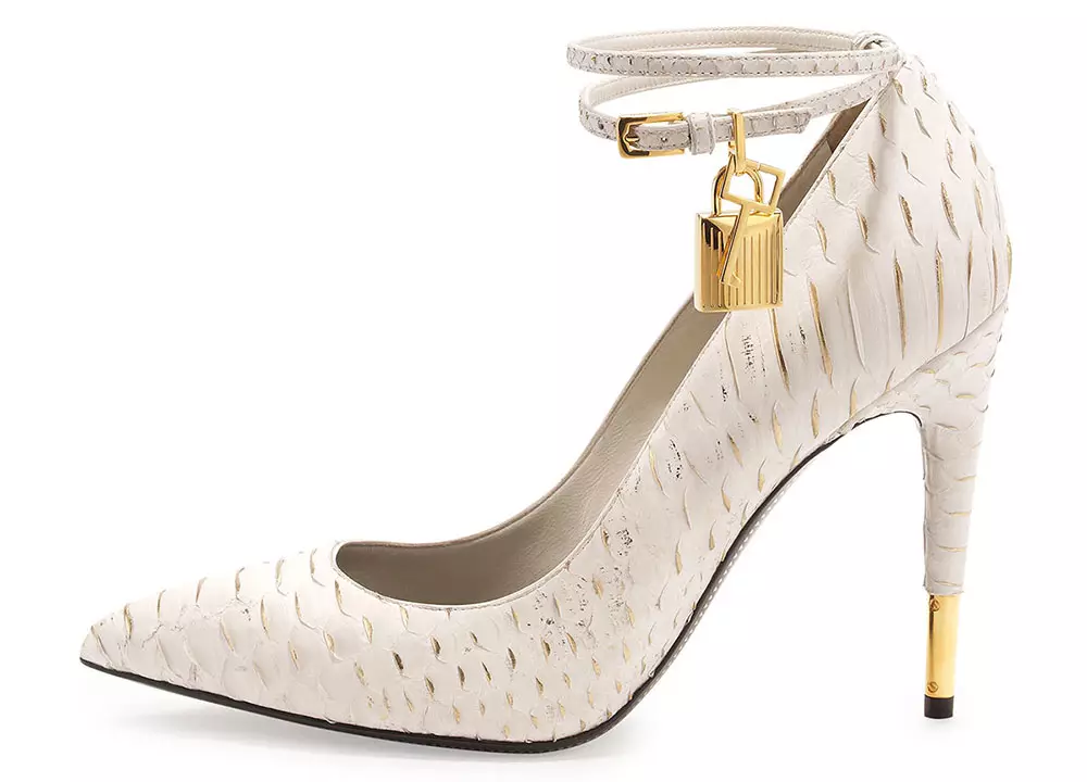 Tom Ford Python Ankle-Wrap Padlock Pompe $1,590 nëpërmjet Bergdorf Goodman