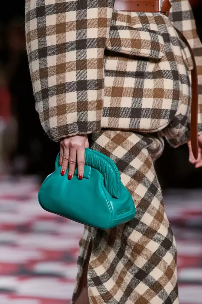 Bij Miu Miu draait het allemaal om de clutch voor de herfst van 2020 1383_18