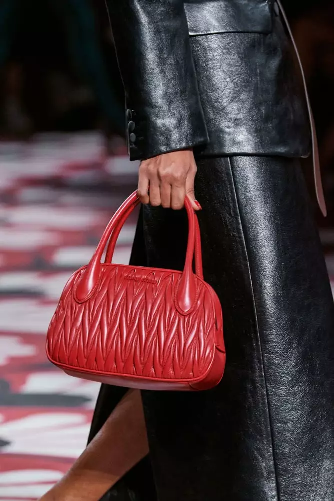 Bij Miu Miu draait het allemaal om de clutch voor de herfst van 2020 1383_19