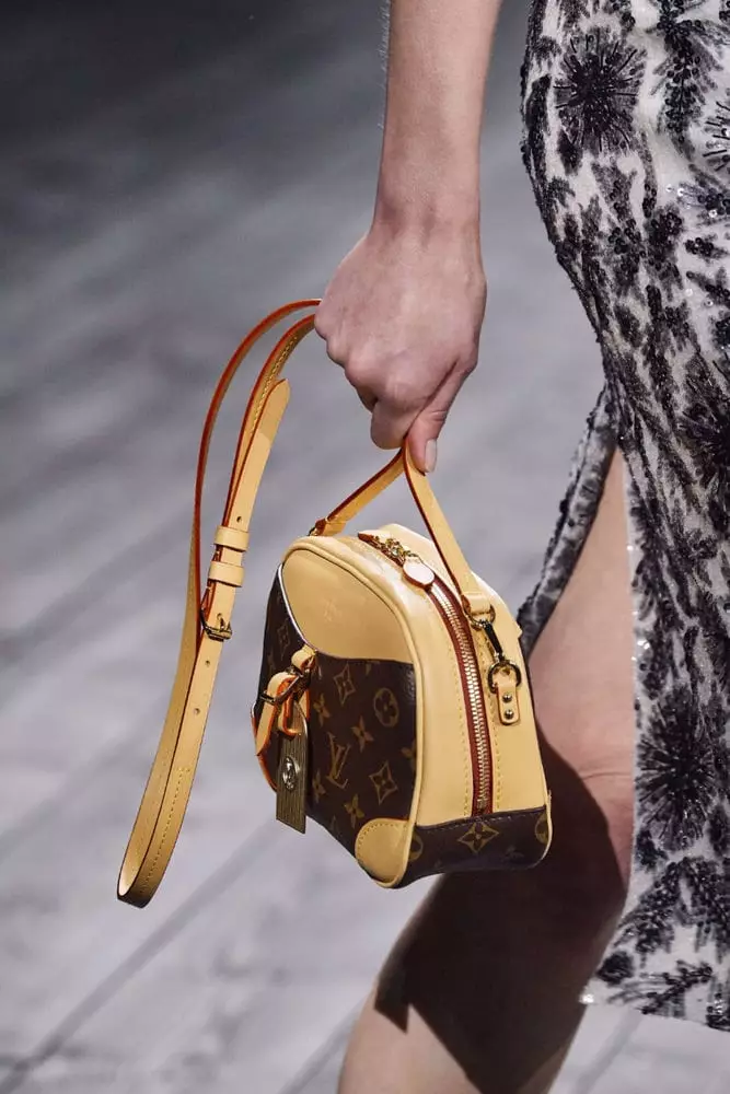 Nové tašky s monogramem ukradnou show na výstavě Louis Vuitton's Fall 2020 Runway Show 1384_12