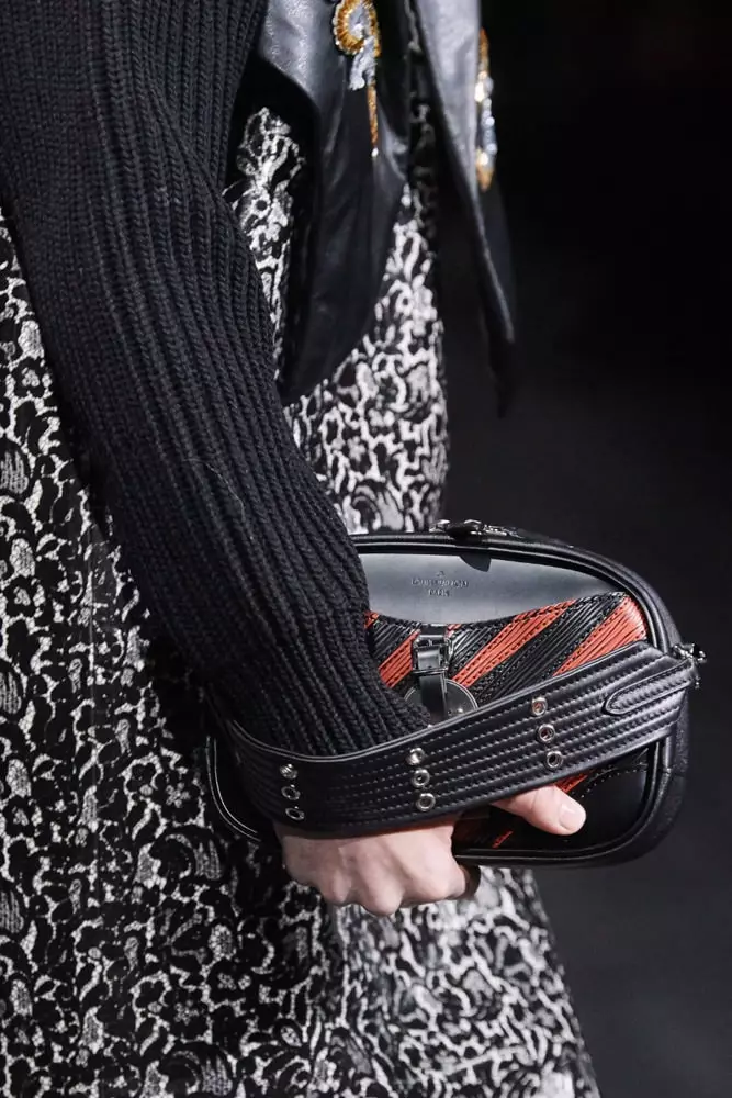 Nové tašky s monogramem ukradnou show na výstavě Louis Vuitton's Fall 2020 Runway Show 1384_22