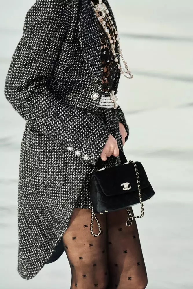 Chanel-ի թռիչքուղու վրա, It’s All About the Classics for Fall 2020 1388_6