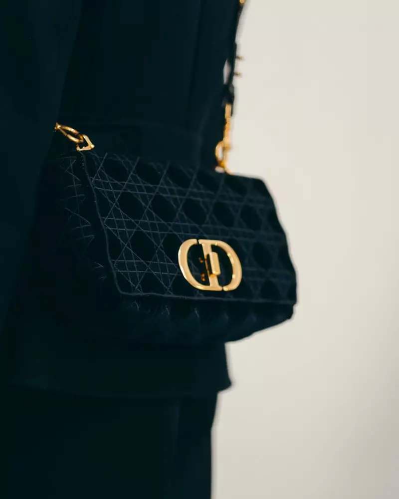 Uma olhada nos bastidores das bolsas de outono 2020 da Dior 1401_21