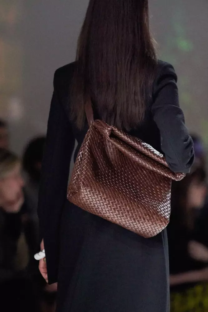 Daniel Lee Akumbatira Bottega Veneta's Iconic Intrecciato Weave ya Fall 2020 1408_23