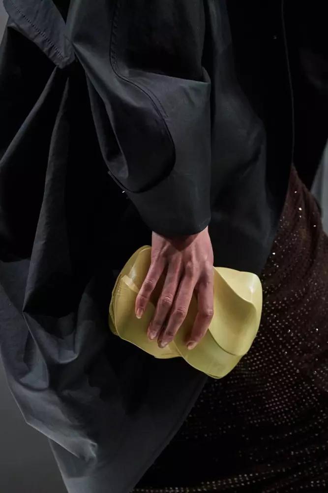 دنیل لی برای پاییز 2020 بافت نمادین Intrecciato Bottega Veneta را می پذیرد 1408_37