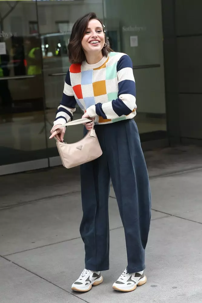 Awọn ayẹyẹ, Awọn awoṣe ati Awọn ipanilaya Gbe Fendi, Longchamp ati Chanel Lakoko NYFW 1431_8