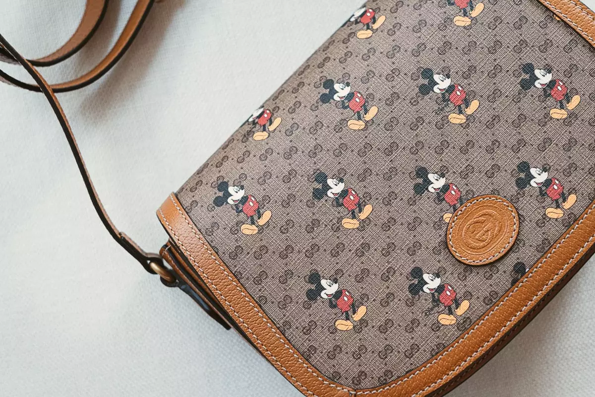 አንዳንድ የDisney x Gucci ንጥሎችን በቅርበት ይመልከቱ 1442_2