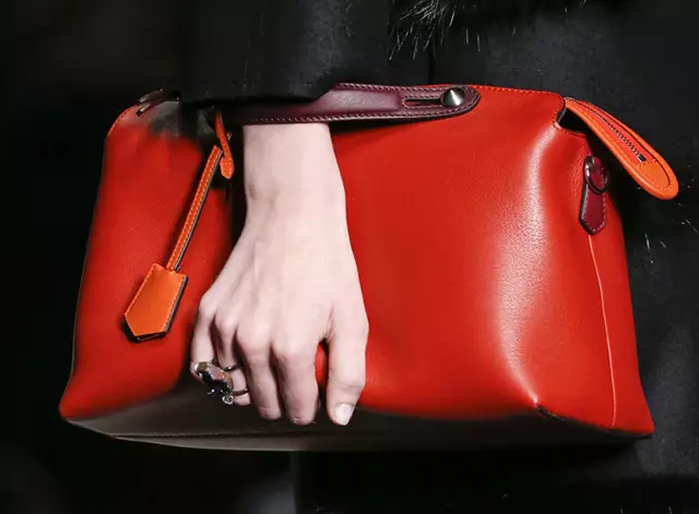 Fendi Fall 2014 လက်ကိုင်အိတ် ၁၄