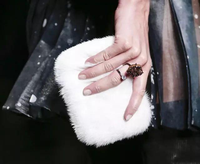 Fendi Fall 2014 လက်ကိုင်အိတ် ၁၁