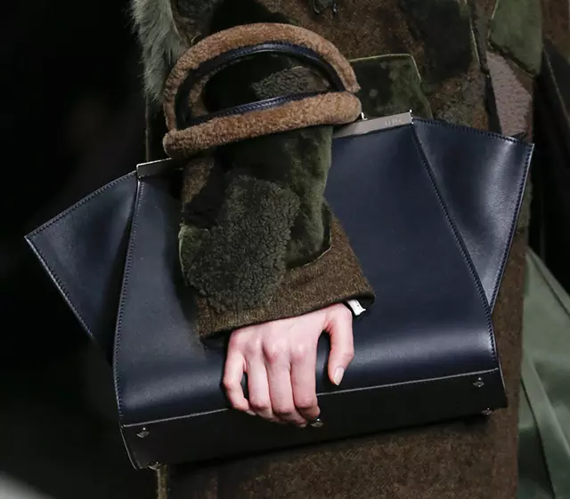 Fendi Fall 2014 လက်ကိုင်အိတ် ၂၃