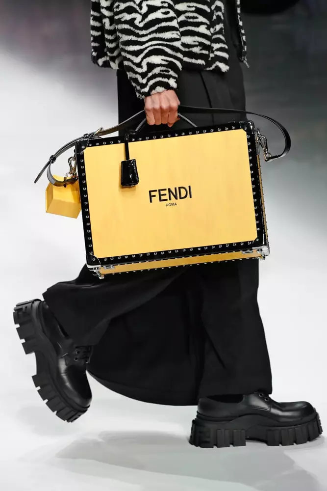 Zonke Izikhwama Ezisuka Eqoqweni Le-Fendi Men's Fall 2020 1491_14