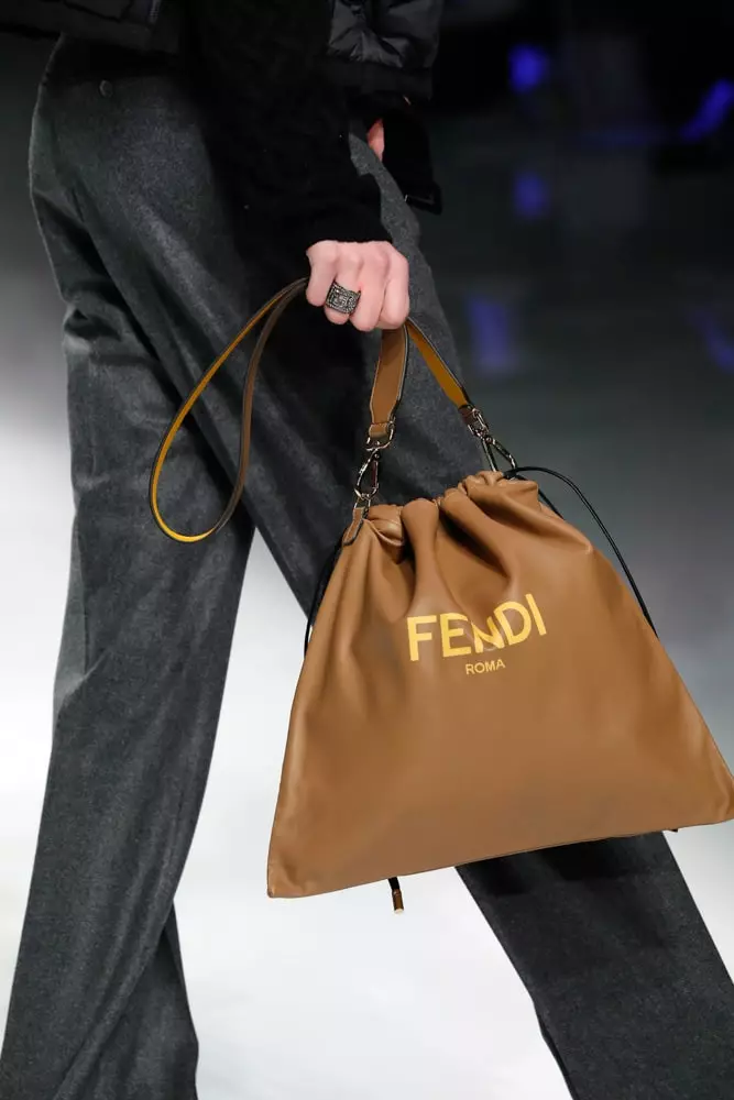 Fendi Erkek Sonbahar 2020 Koleksiyonundaki Tüm Çantalar 1491_18