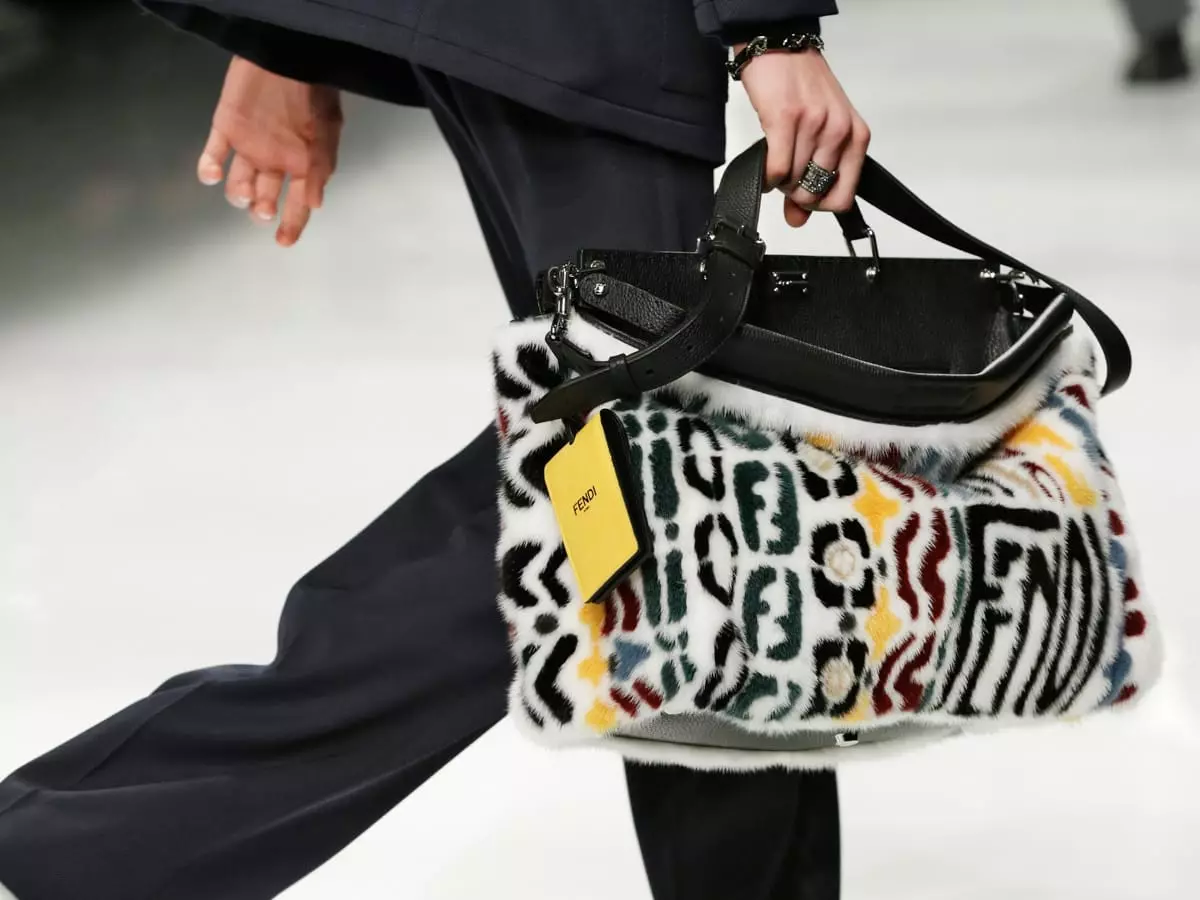 Zonke Izikhwama Ezisuka Eqoqweni Le-Fendi Men's Fall 2020 1491_21