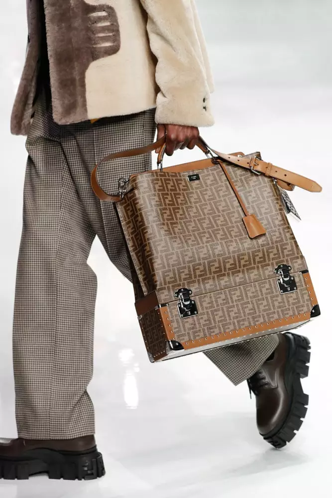 Zonke Izikhwama Ezisuka Eqoqweni Le-Fendi Men's Fall 2020 1491_22