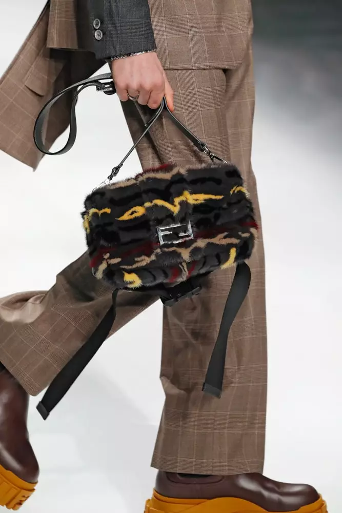 Όλες οι τσάντες από τη συλλογή Fendi Men's Fall 2020 1491_24