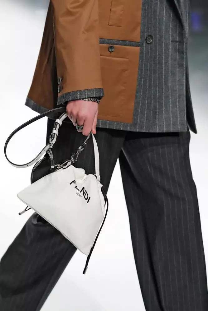 Όλες οι τσάντες από τη συλλογή Fendi Men's Fall 2020 1491_35