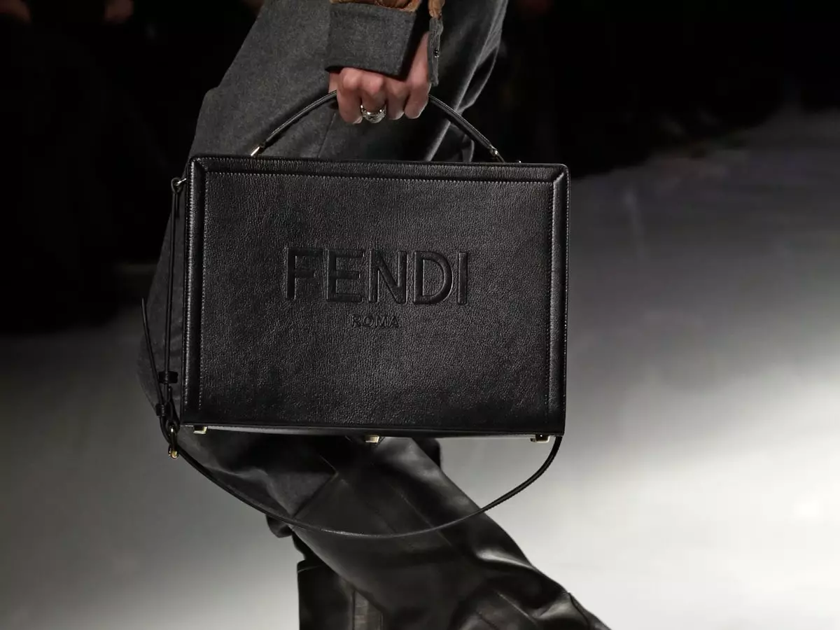 همه کیفهای مجموعه پاییز 2020 مردانه Fendi 1491_4