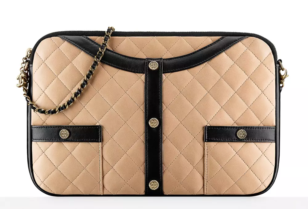 chanel-ipad-clutch