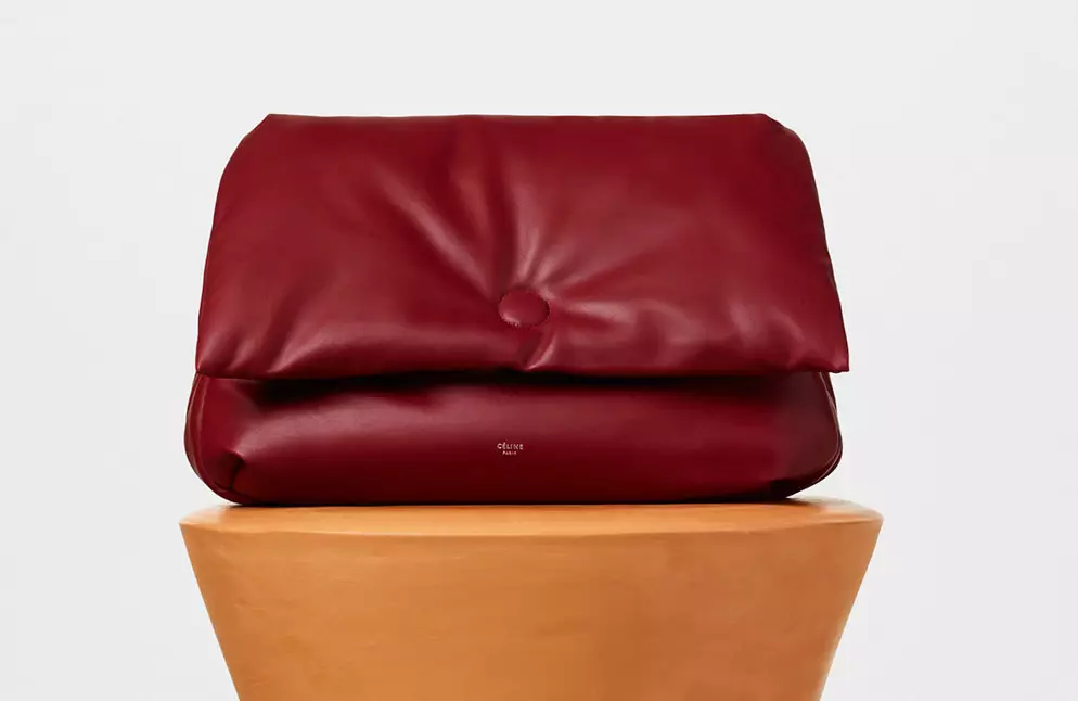 Celine-Medium-Pillow-Soroka-kitapo-Burgundy-3400