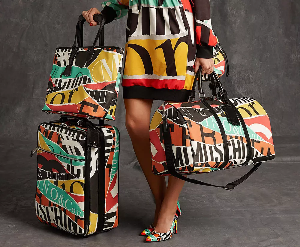 Moschino-Pre-Fall-2015-Rankinės-12