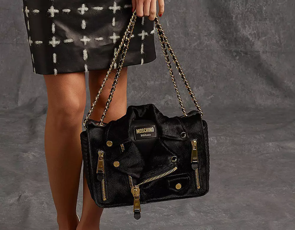 Moschino-Pre-Fall-2015-Rankinės-2