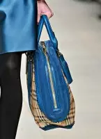 Сумки тижня моди: Burberry Prorsum осінь 2011 17058_30