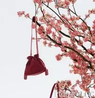 Even voorstellen: de Loewe Cherry Blossom Collection 17126_3