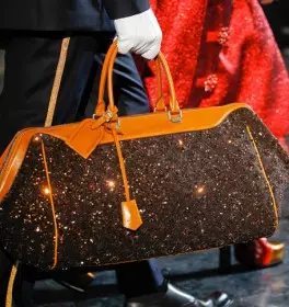 Muotiviikon käsilaukut: Louis Vuitton syksyllä 2012 17765_30