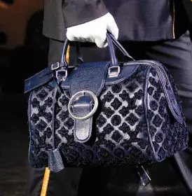 Сумки тижня моди: Louis Vuitton осінь 2012 17765_34