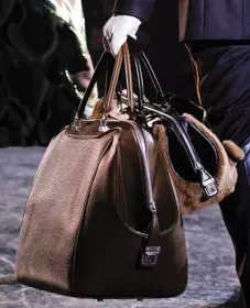 Сумки Недели моды: Louis Vuitton Fall 2012 17765_38