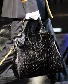 Mansakoj de Moda Semajno: Louis Vuitton Aŭtuno 2012 17765_57