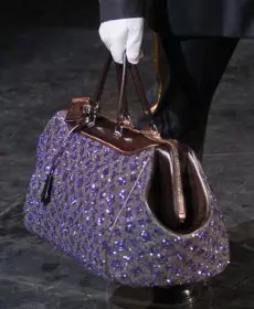 Сумки Недели моды: Louis Vuitton Fall 2012 17765_70