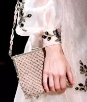 Kabelky na týždeň módy: Valentino Spring 2012 17779_29