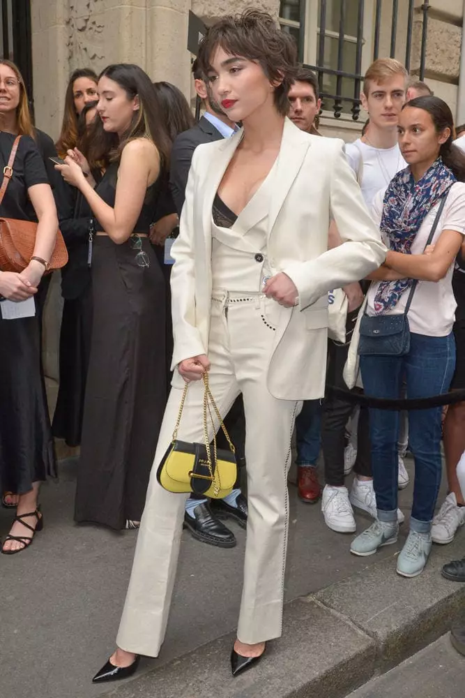 Paris Couture Week je zaplavený celebritami nesúcimi Valentina a Chanel 1848_2