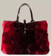 Cartera Valentino con apliques florales