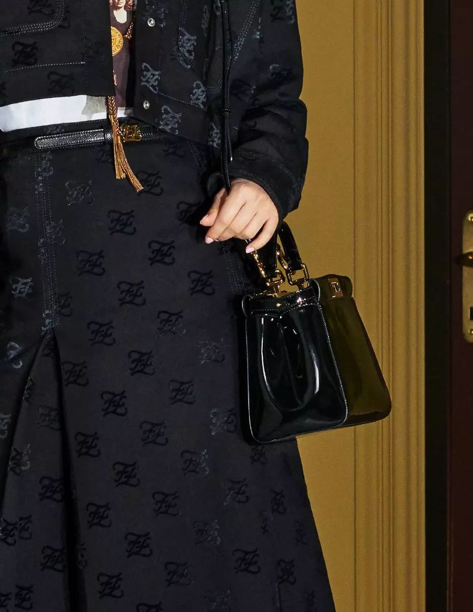 Los muchos bolsos de la colección Resort 2020 de Fendi 1906_34