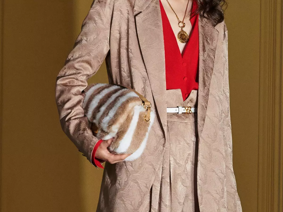 Il-Ħafna Basktijiet tal-Kollezzjoni 2020 ta’ Fendi’s Resort 1906_38