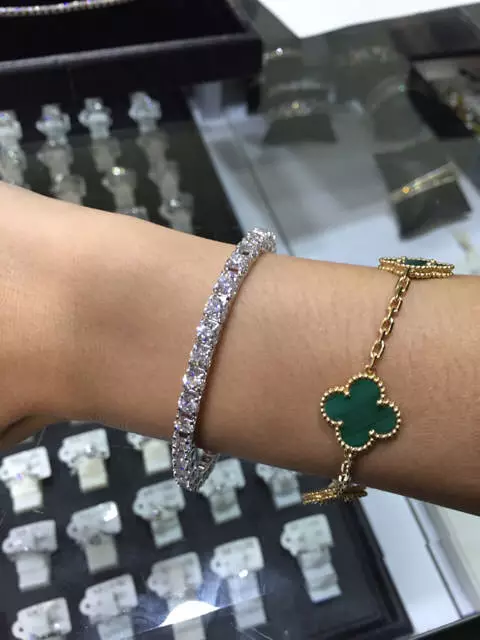 Diamondra-sy-Jade-Bracelet